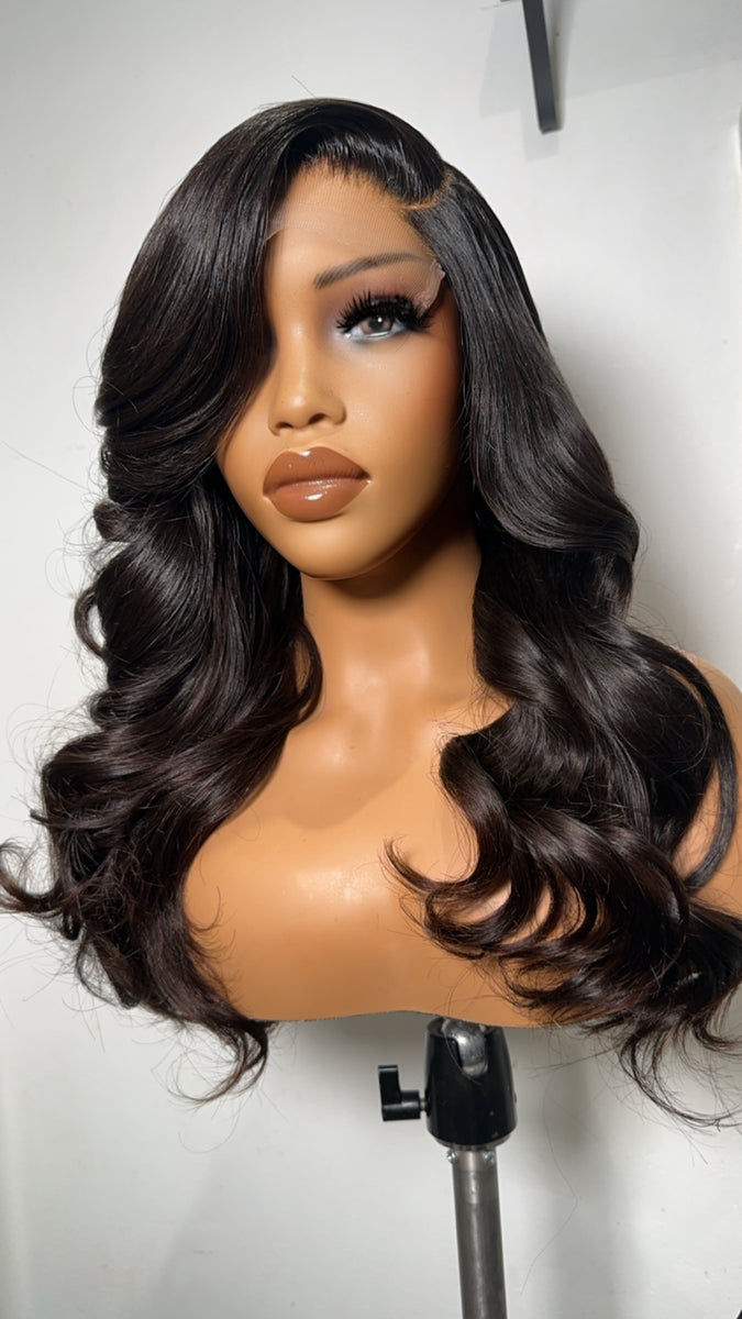 Lizzy Unit – kiki Haircare